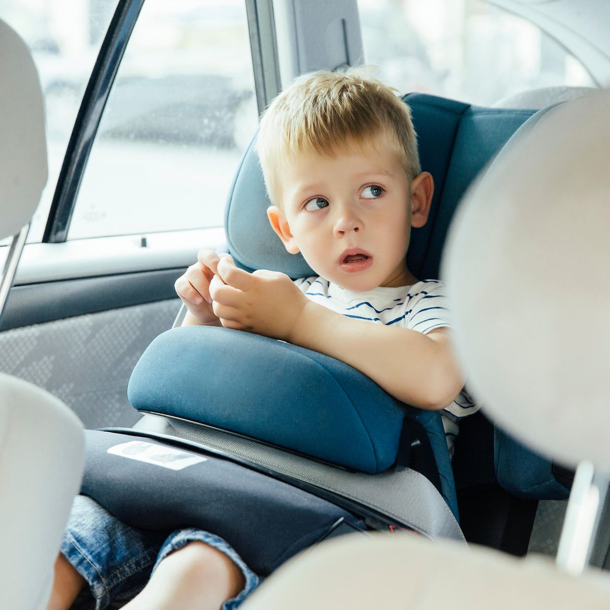 Autofahren mit Kindern - ohne Stress - Die Techniker