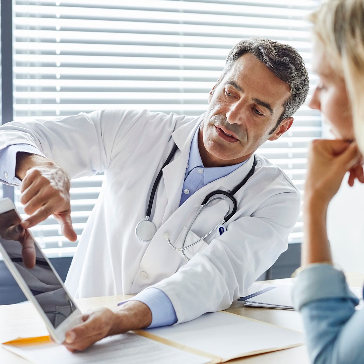 Anamnese: Darum ist das Erstgespräch so wichtig - Die Techniker