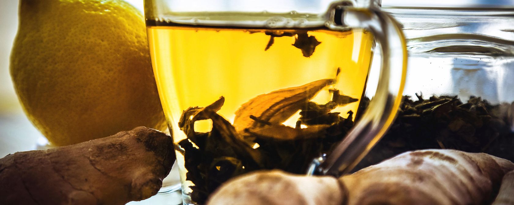 Ingwer, Obst & Tee bei Erkältung: Diese Lebensmittel helfen - Die Techniker